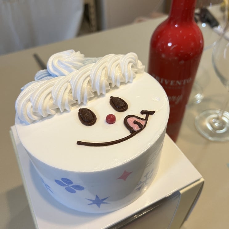 노티드 크리스마스 케이크 구매 - 눈사람 스마일 케이크 : 네이버 블로그