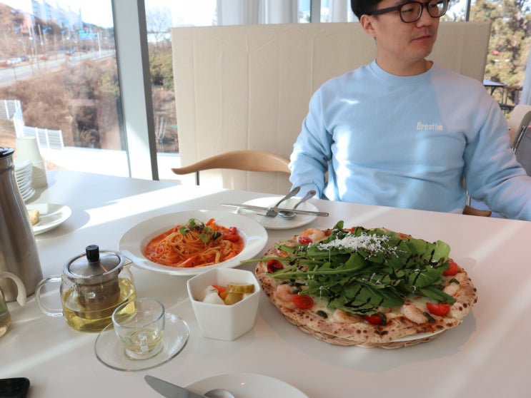 경산 브런치 카페 화덕피자를 먹을 수 있는 브리즈온 네이버 블로그