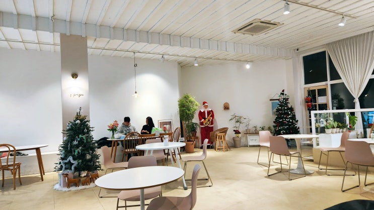 과천 선바위역 분위기 좋은 순백감성 카페 추천! 1page cafe(원페이지 카페) : 네이버 블로그