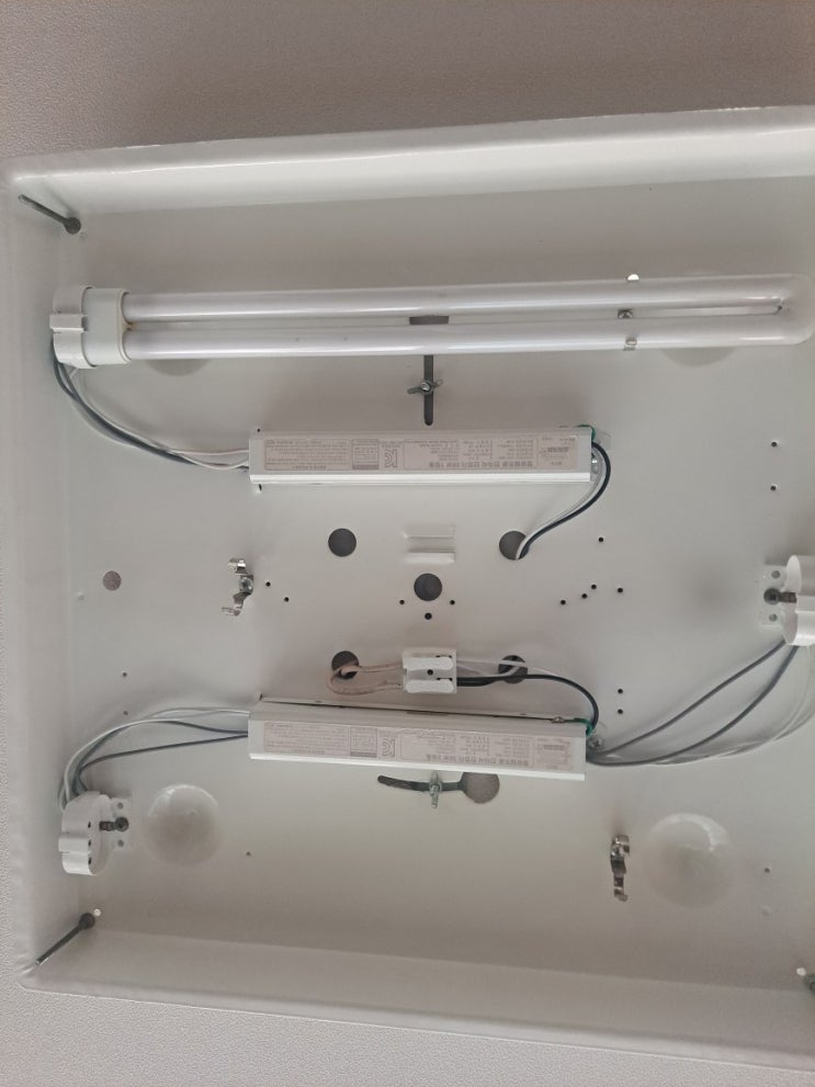 부천 반달마을 FPL 36W 2등용 형광등 안정기 교체 : 네이버 블로그