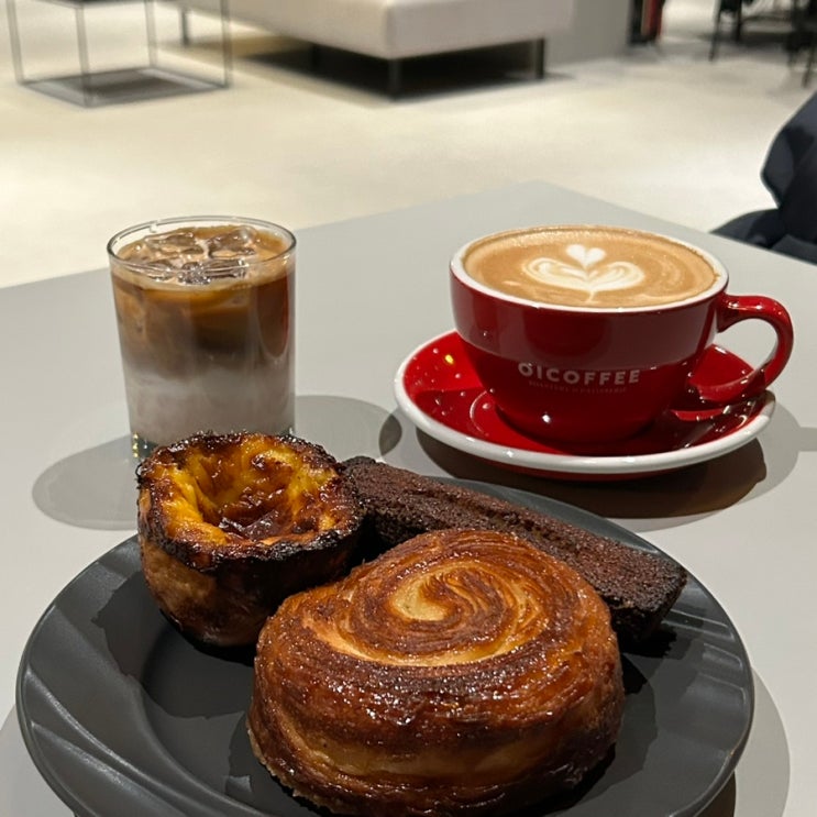 [대전 카페] 대전 오아이커피 (OI COFFEE) / 계단이 이쁜 중대형 둔산동 카페 오아이커피 : 네이버 블로그