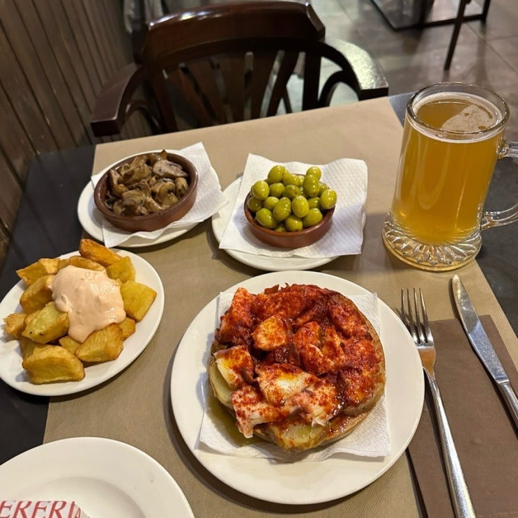 바르셀로나여행맛집 2곳비니투스꿀대구 콜롬 레스토랑 타파스뽈보맛집 가볼만한곳 람블라스거리근처나홀로여행혼밥