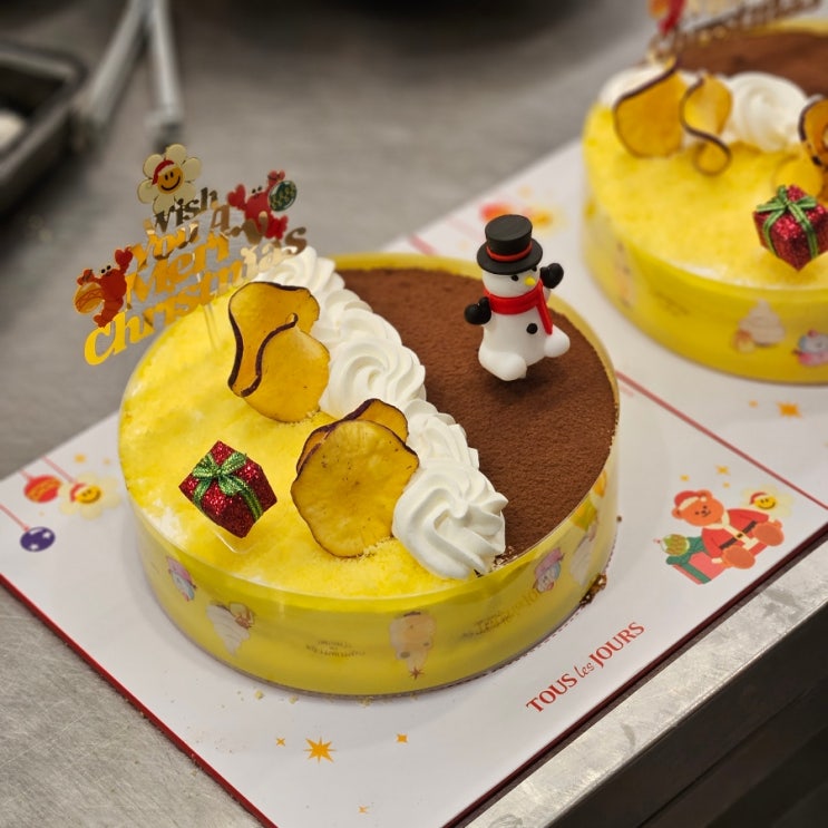 [뚜레쥬르 생산기사] 23년 크리스마스 케이크 만들기 | 생크림 케이크, 고구마케이크, 고구마 티라미수, 초코 생크림 케이크 ...
