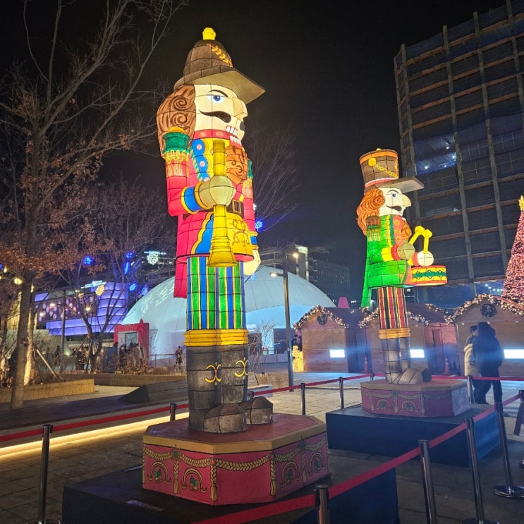 경복궁 나무사이로 카페 세종문화회관 유니버셜 발레단 호두까기 인형커튼콜 영상 광화문 서울 빛 초롱 축제 네이버 블로그