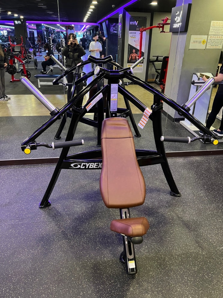 김포 브이짐브이짐김포 헬스장풍무동 헬스장검단신도시 헬스장 브이짐 새로운 머신 일부 입고 완료 싸이벡스 오버헤드프레스