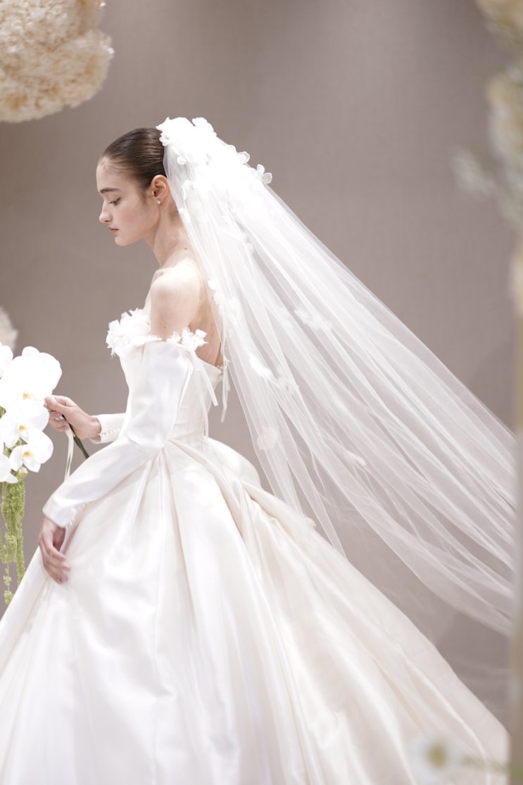 클라라웨딩 𝐂𝐋𝐀𝐑𝐀 𝟐𝟎𝟐𝟒 𝑺/𝑺 [매일 결혼하는여자 신마리아] : 네이버 블로그