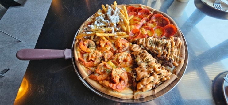 노포 감성의 창작촌 맛집 문래역 피자펍 댈러스 피자재료를 아끼지 않는 푸짐한 토핑 네이버 블로그