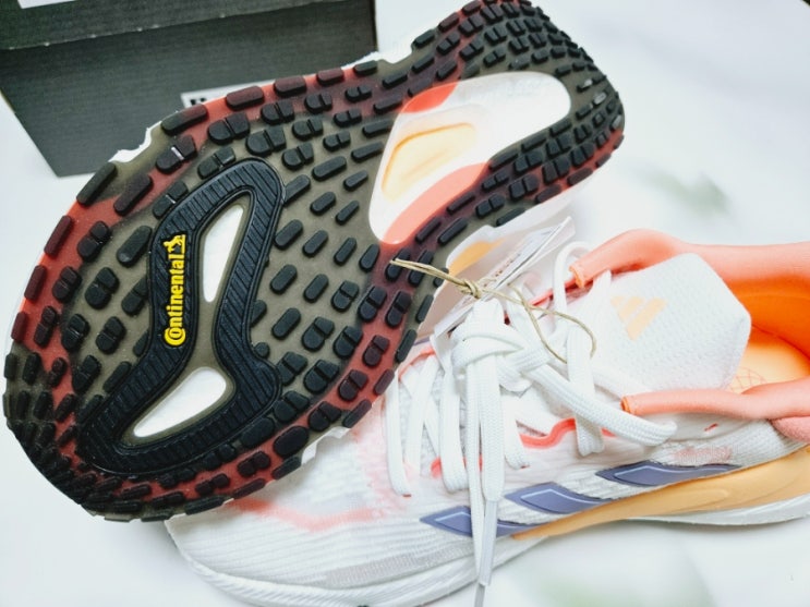 아디다스 솔라부스트 5 HP5673 분명 편해보였는데 : 네이버 블로그