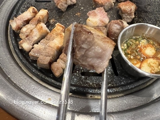 송도 트리플 스트리트 데이트 11 그릴링 서비스 송도 맛집 고반식당 송도 트리플 스트리트 점 넓고 쾌적한 공간 네이버 블로그