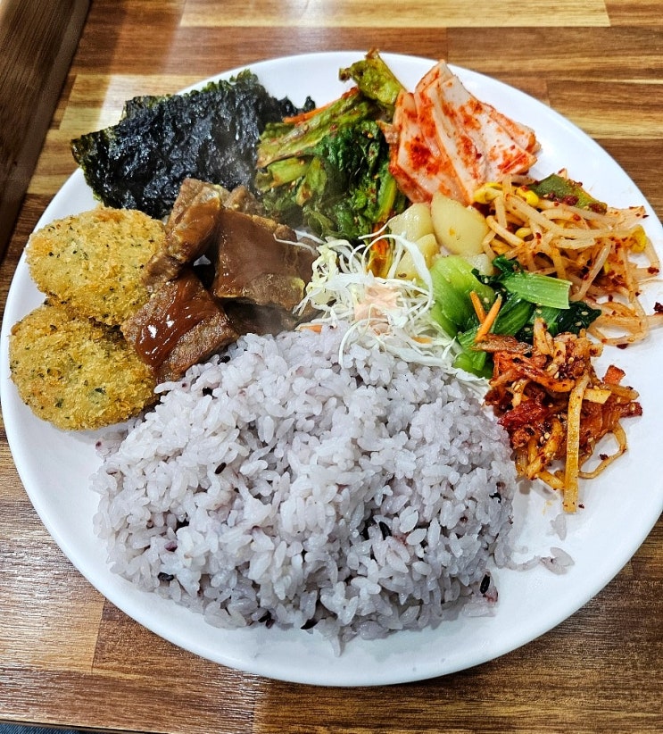 성수역건대입구역 성동구 성수동 카페거리 아침 점심 식사 혼밥 저렴한 가성비갑 한식당 한식뷔페 맛집 행운한식뷔페