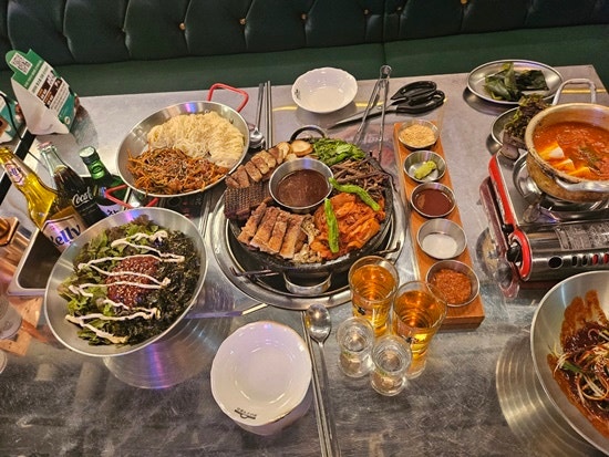 구래동맛집 깔끔하고 안락한 분위기 속 맛과 품질을 담은 모듬구이한판 청년고기장수 청고장 김포구래점 후기 네이버 블로그