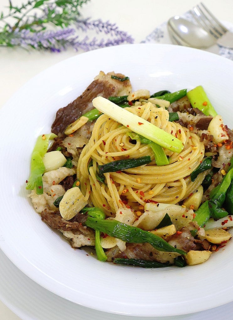 풋마늘 차돌 오일 파스타 만들기 차돌박이 파스타 풋마늘 오일 스파게티 만드는 법 제철 풋마늘 요리 : 네이버 블로그