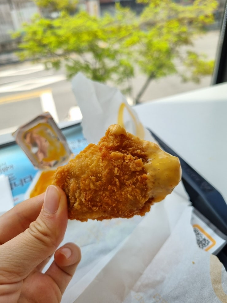 맥도날드 상무대점에서 맥윙 & 불고기버거 먹은 후기 : 네이버 블로그