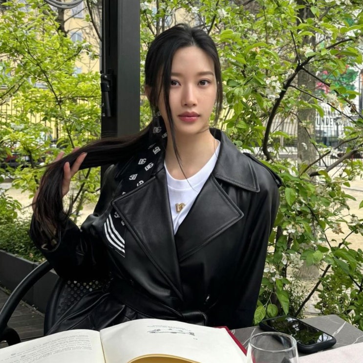 문가영 돌체앤가바나 여자 트렌치코트 코디 명품스카프 하나로 더 우아한 패션 연출하기 네이버 블로그