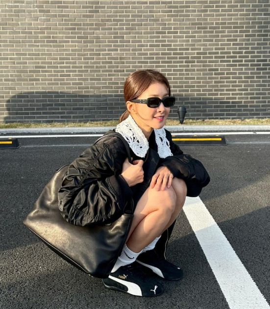 40대 엄마의 평상시 여성 스니커즈로 착화감이 좋은 발 편한 브랜드 푸마 스피드캣 Ls 여자 운동화 With 이시영 네이버 블로그
