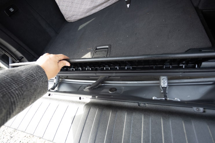 BMW X5 하단 트렁크 커버 파손 셀프로 교체 (DIY, X5 Loading Sill Cover 51477326465 ...