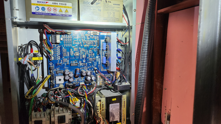 송파 빌딩 현장 - 현대엘리베이터 WB ELD (정전시 자동구출운전장치 ARD) PCB 기판 교체 작업 방문 출장 후기입니다 ...
