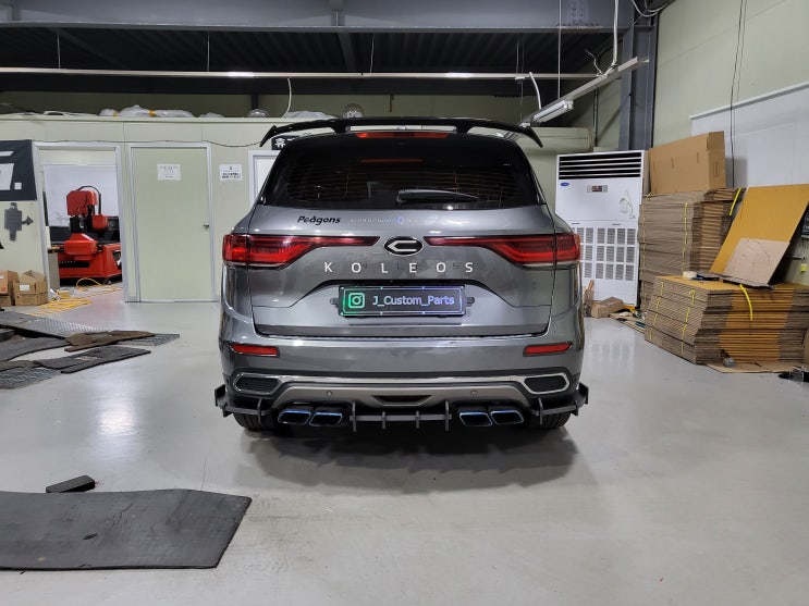 커스텀 바디킷 전문점 제이커스텀파츠에서 Qm6바디킷튜닝 했어요~ 리어디퓨져 리어컵으로 멋진 뒷태가 완성 됬어요~^^ : 네이버 블로그