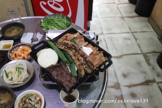 연남동 곱창 맛집 쫄깃쫄깃 소곱창 매콤 야채볶음 돌판 볶음밥까지 마포곱창타운 연남점 네이버 블로그