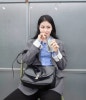 여자 메신저백 신예은 인스타그램 가방 패션 어디꺼 제이에스티나 핸드백 네이버 블로그