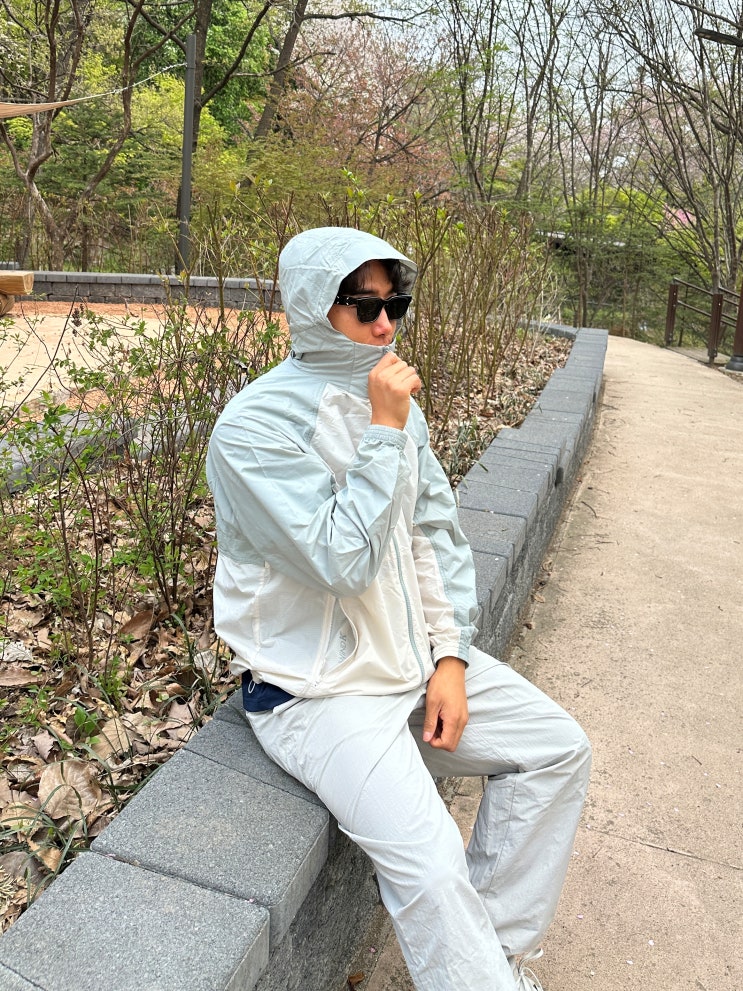 남자 등산 자켓 코디 코오롱스포츠 윈드케이 기능성과 패션까지 챙긴 여름 아우터 추천 네이버 블로그