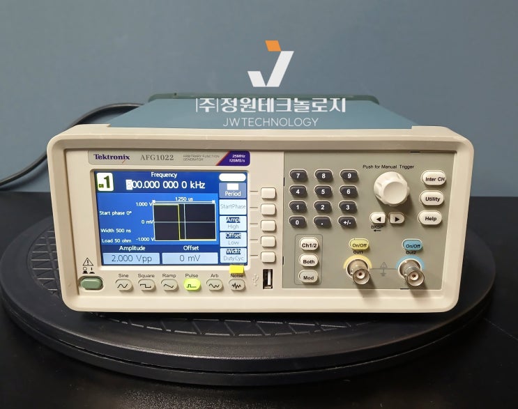 AFG1022(25MHz) 임의파형 신호발생기 Tektronix Arbitrary Function Generator 렌탈 및 ...