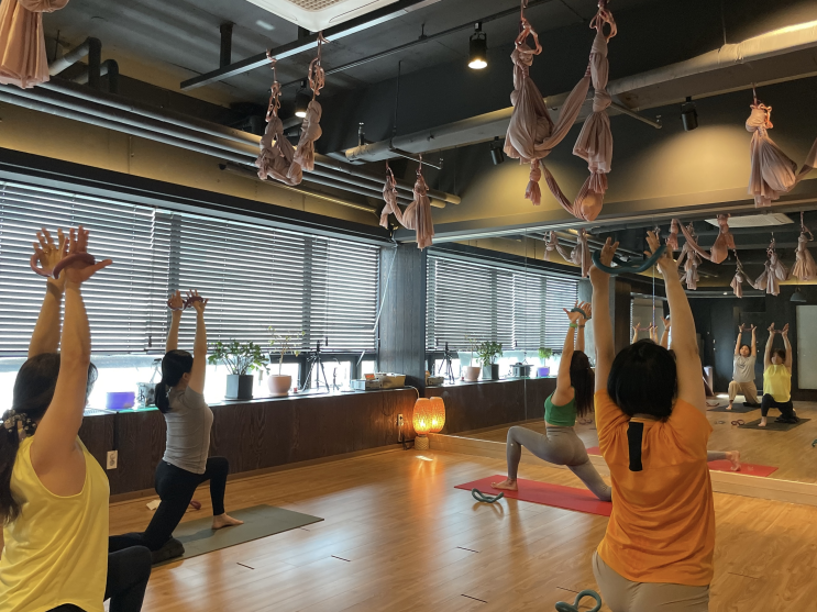 범계요가 아델요가스튜디오 봄빛병원 근처 임산부 요가센터 임신기간 운동 및 건강관리 네이버 블로그