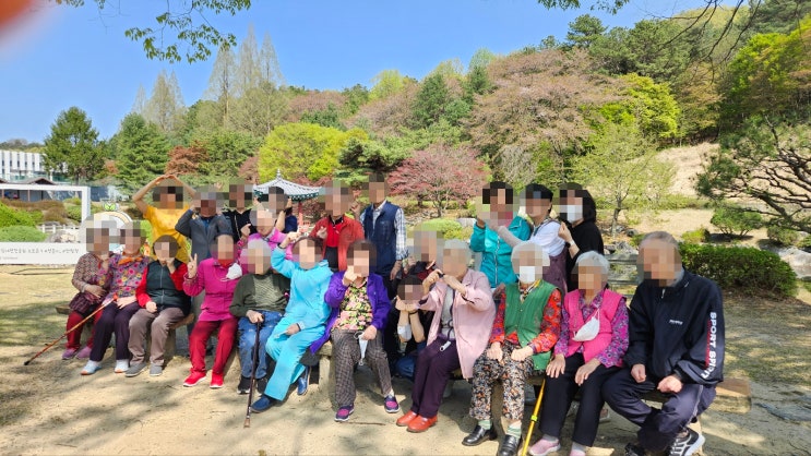 4월 15일월 현충원 방문 사회적응 대전 유성 어울림노인주간보호센터 대전 대전주간보호센터 대전노인주간보호센터