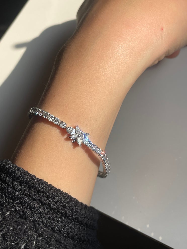 러블리한 매력의 루첸리 플라워테니스팔찌 : 네이버 블로그