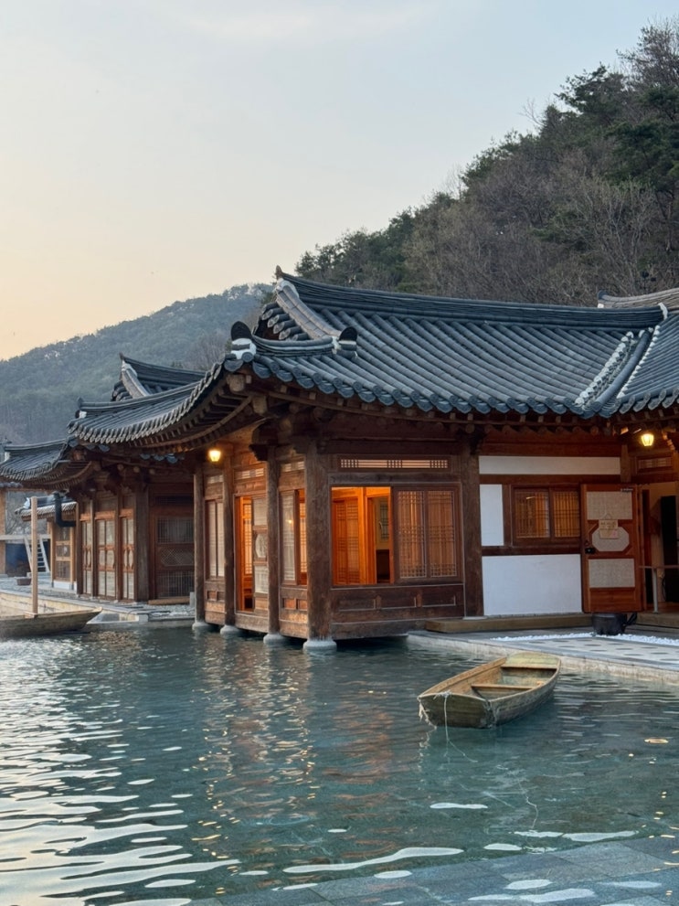 완주 카페 소양한옥티롤 나룻배 인생샷 전북 완주여행 전주 근교 가볼만한곳 추천 네이버 블로그