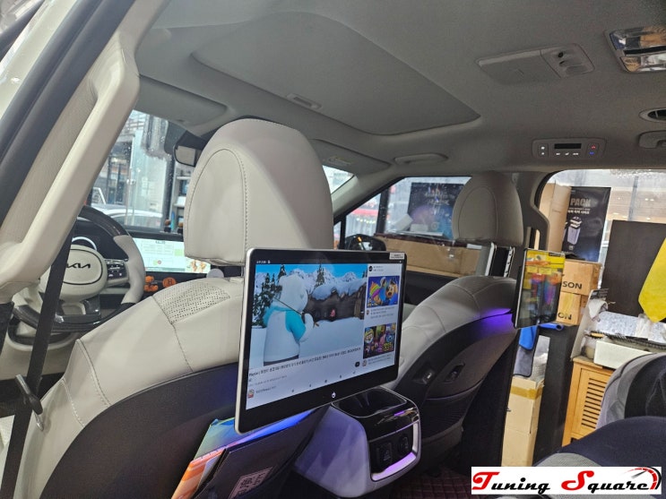 4세대 카니발 KA4 신형 리어모니터 설치 포커스 노바 X13 순정형 브라켓적용 듀얼모니터 설치 ~! : 네이버 블로그