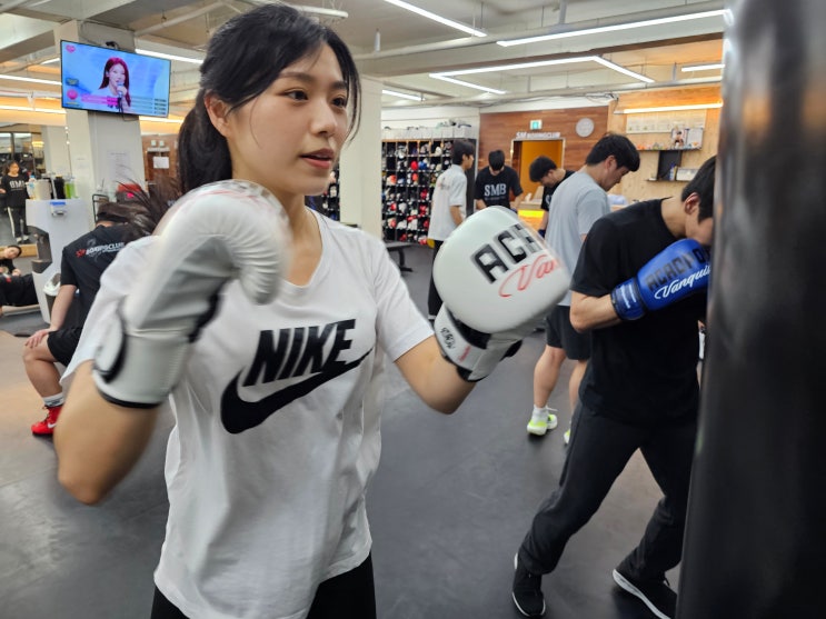 굽은다리복싱 드백이를 확실하고 정확하고 재미있게 즐기실 수 있는 공간 Sm복싱클럽 길동점 굽은다리역복싱길동복싱길동역복싱