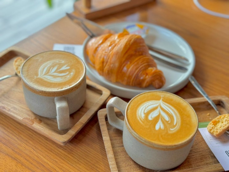 발리 여행 카페 추천 - 리빙스톤 우붓 (빵 맛집) : 네이버 블로그