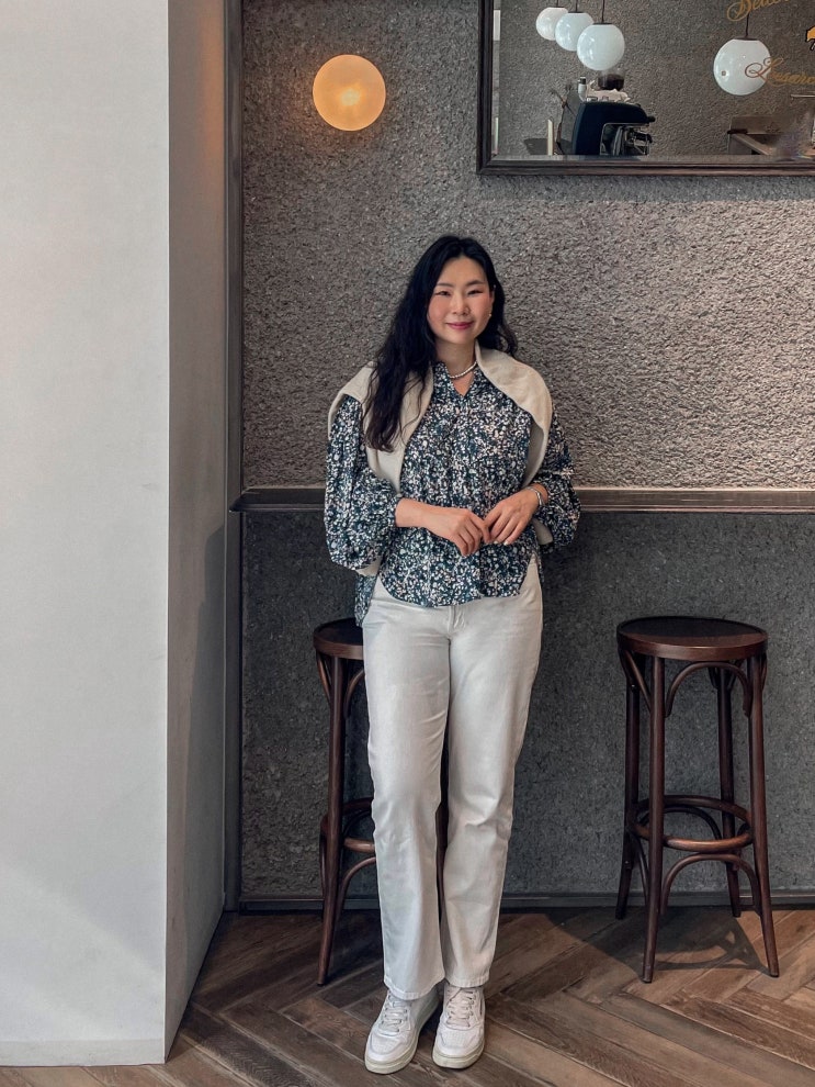 라라슬데일리룩 이자벨마랑 실크 블라우스 코디 Ft Agolde 에이골디 청바지 더로우 파크백 스몰 리에스튜디오 목걸이
