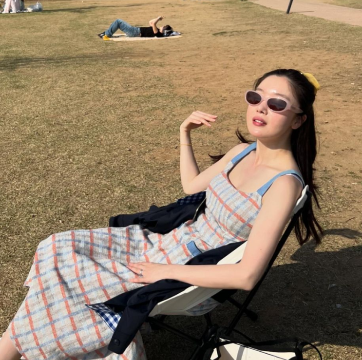 여자 연예인 선글라스 브랜드 추천 한선화 퍼블릭비컨 고글안경 네이버 블로그