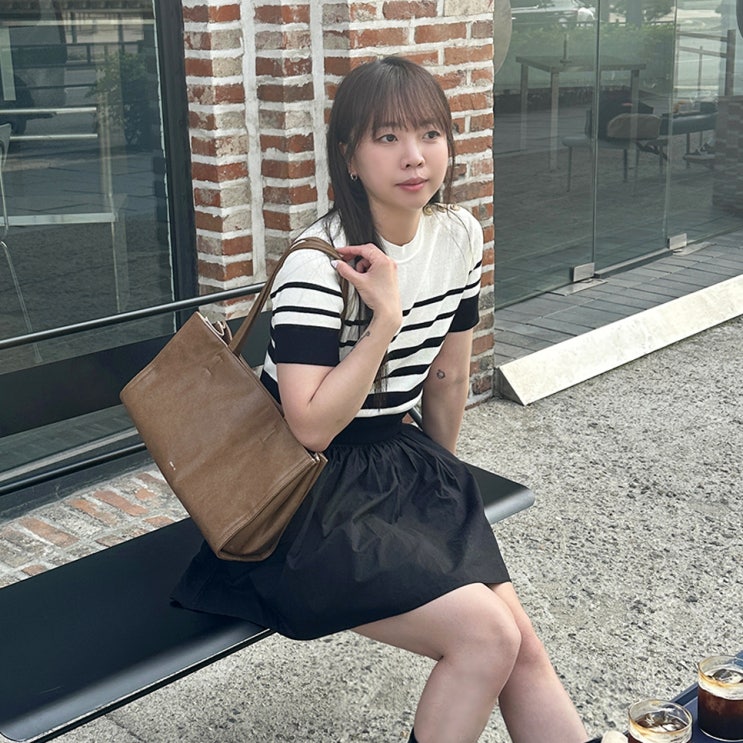 스탠드오일 오블롱백 브라운 여성 숄더백 여자 가방 추천 24spring 베스트셀러 뉴컬러 출시 네이버 블로그