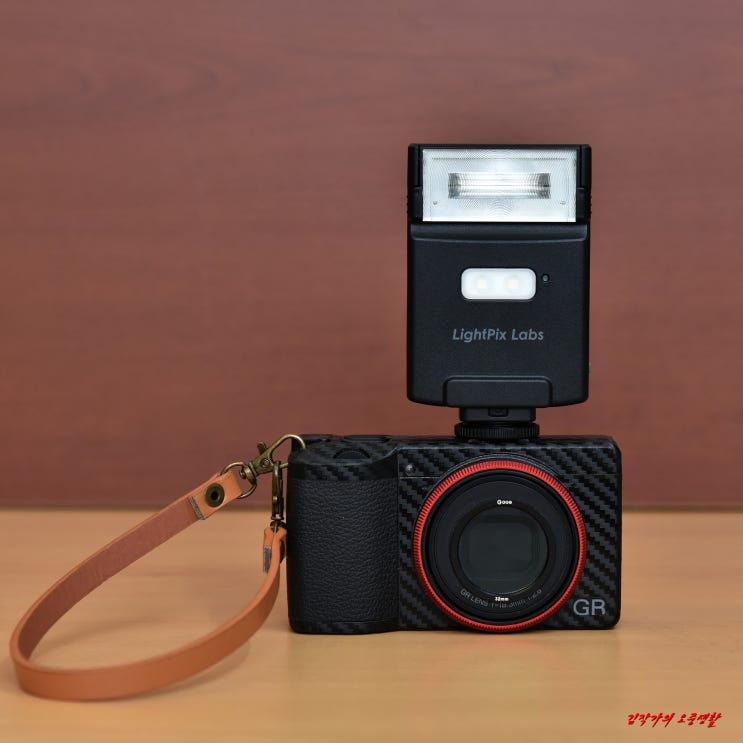 LightPix Labs Q20II 플래시 개봉기 : 네이버 블로그