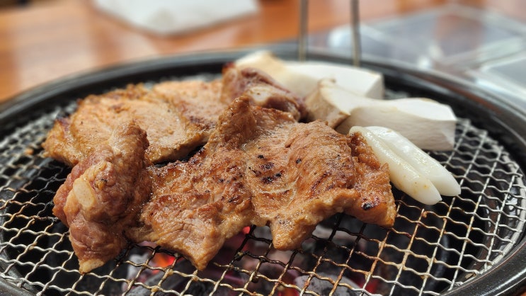 역촌역 맛집 가족 외식 단체 모임 하기 좋은 수제돼지갈비집 목살 아님 네이버 블로그