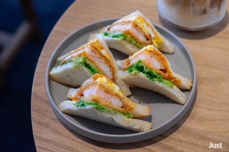 야쿠인오도리역 동네 빵집 탐방 - '더 샌드위치스탠드(ザ サンドイッチ スタンド/The Sandwich Stand)' [야쿠인 ...