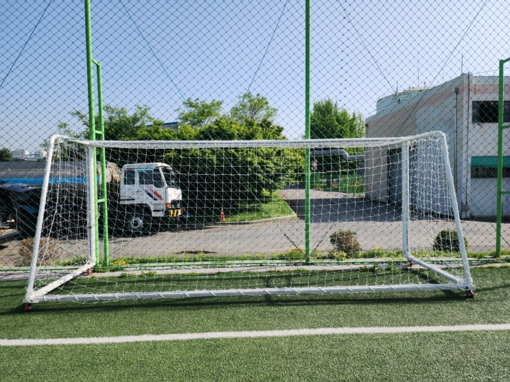 날개스포츠 서울중랑물재생센터 축구장 축구골대 바퀴 설치 축구골대 바퀴 부착 작업 네이버 블로그