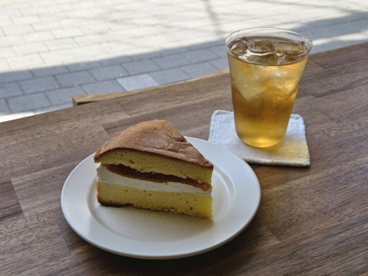 남가좌동 제철 과일 케이크를 맛볼 수 있는 분위기 좋은 디저트 카페 헷키 네이버 블로그