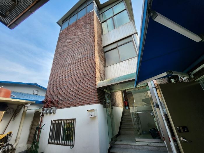 동대문구 제기동 다가구주택경매 3억 제기동주민센터인근 대지19평 2층3가구 구옥 유찰2회 급매시세 서울제기동주택 부동산경매