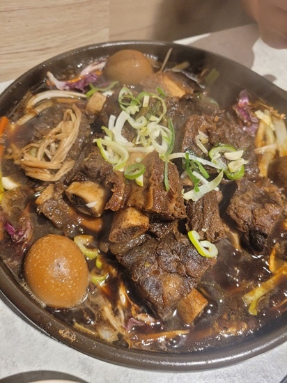한약재료가 고기에 잘 어우러져 더 맛있는 강남구 신사동 고기집 한약먹은생삼겹숯불갈비 네이버 블로그