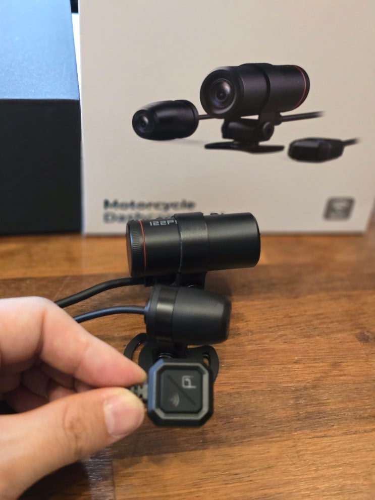 이노브 ID221 C3 PLUS 2채널 블랙박스 방수, 2K 고화질 녹화 자전거, 킥보드, 헬멧 부착 가능 : 네이버 블로그