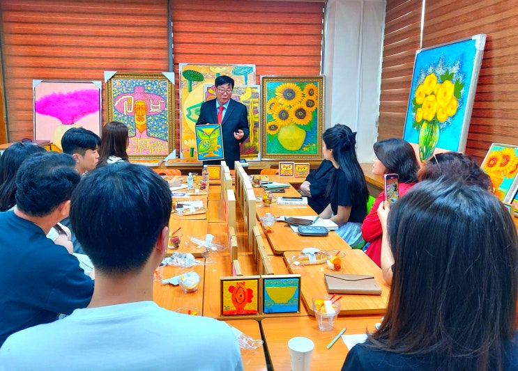 기쁨이 흐르는 대로 본다 오정엽의 미술 컬렉터 아트 딜러 도슨트 큐레이터 미술 이야기 네이버 블로그