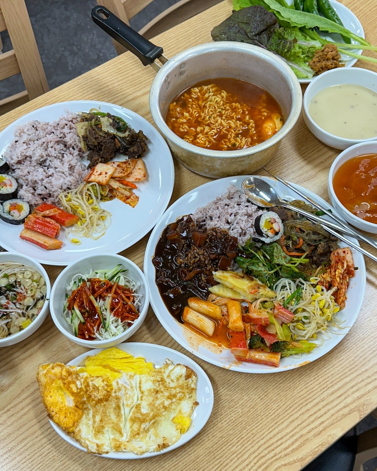 내돈내산 상무지구 한식뷔페 라면 샐러드 토스트도 있는 엄니도시락한식뷔페 네이버 블로그