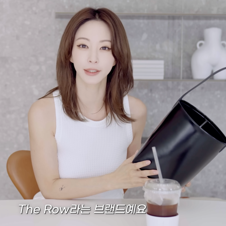 한예슬 인마이백 더로우 가방 가격 40대 명품백 버킷백 브랜드 추천 네이버 블로그