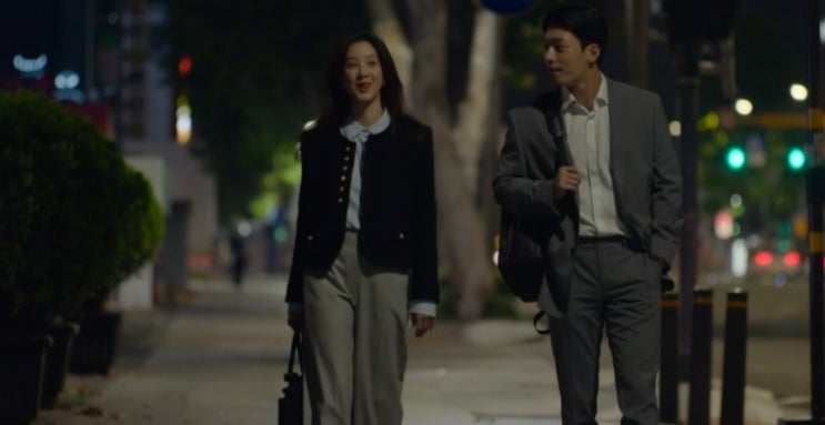 드라마 졸업 1회 2회 정려원 옷 트위드 자켓 가방 토트백 브랜드 따라잡기 네이버 블로그