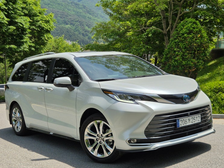 카니발 말고 다른 선택권을 가진 토요타 시에나 시승기 : 네이버 블로그