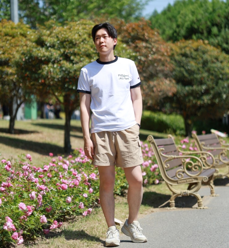 남자 여름 데일리룩 반팔티 코디 추천 챔피온 링거 티셔츠와 카고 숏팬츠로 고민 해결 네이버 블로그